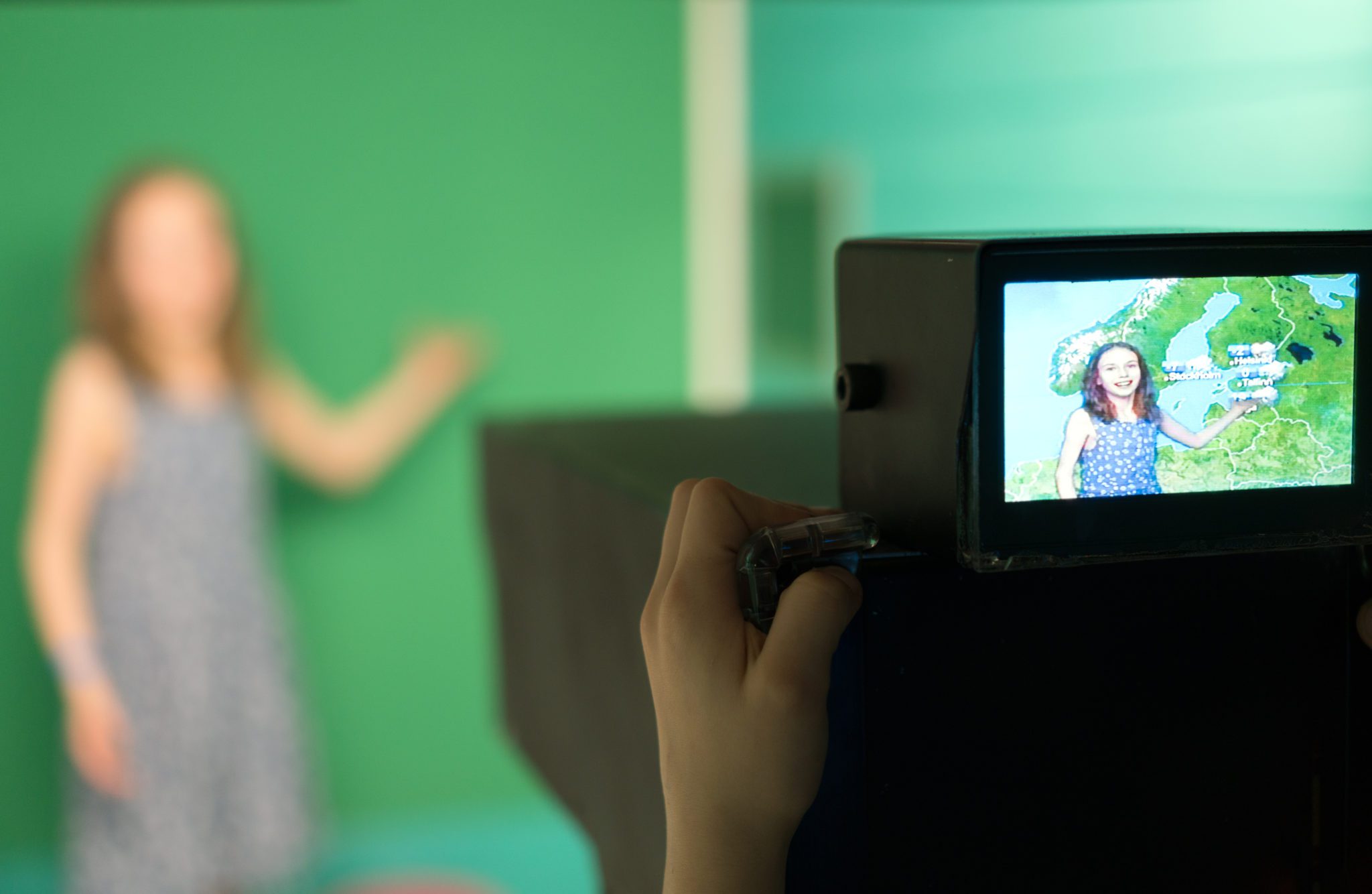 3 Chroma Key Tips I Learned As a TV Weatherman - ScreenPal (Formerly ...